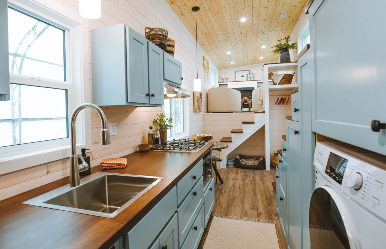 Sunshine Tiny Homes - Tiny Life